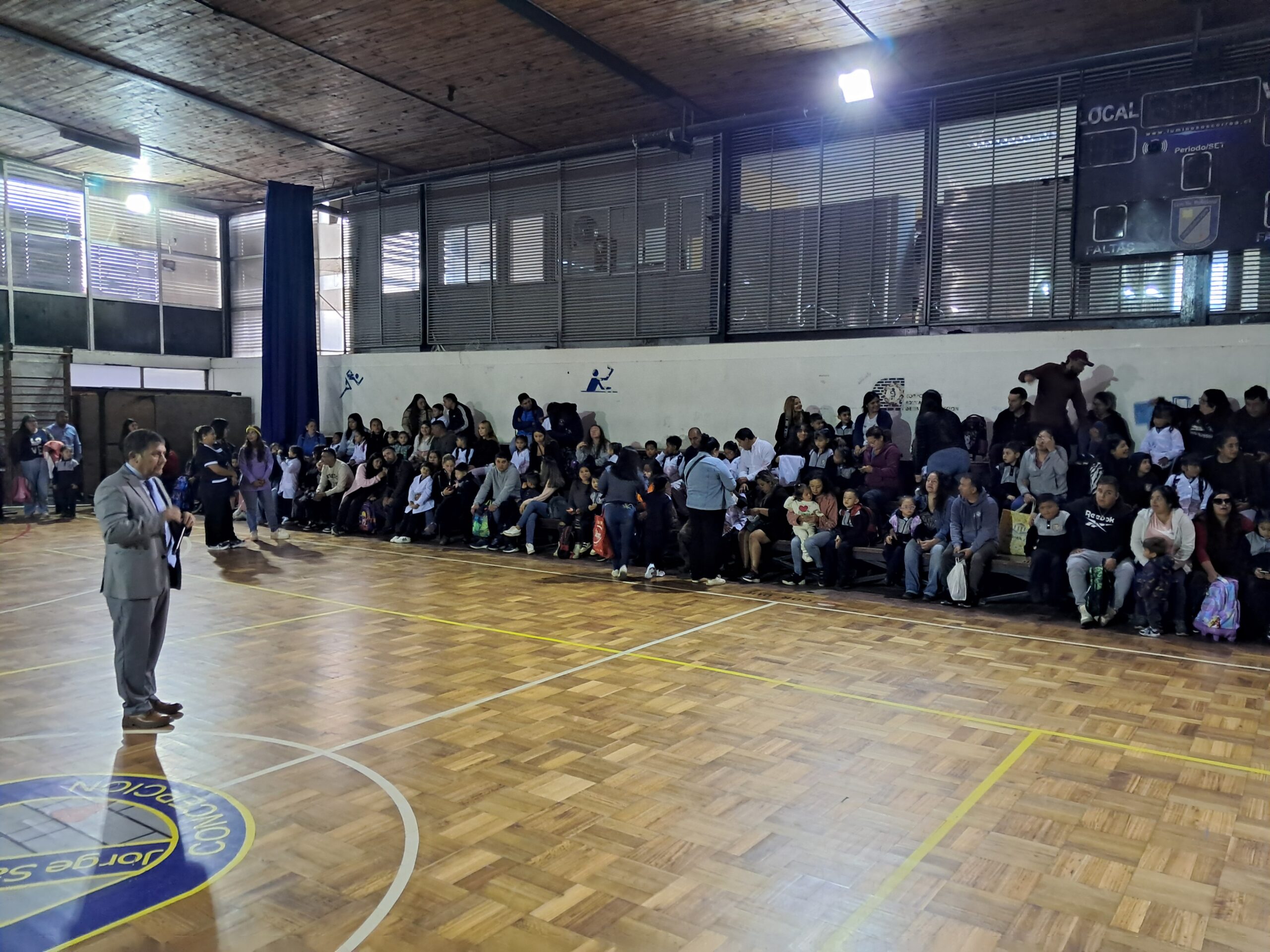 El 05 de marzo nuestro liceo dio la bienvenida a los estudiantes de ...